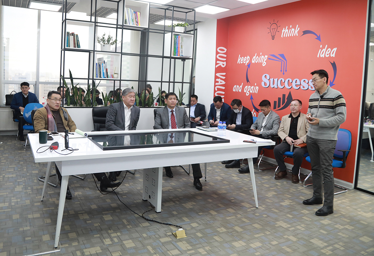 Хотын дарга төслийн нэгжүүдийн удирдлагатай уулзлаа Nio Mn