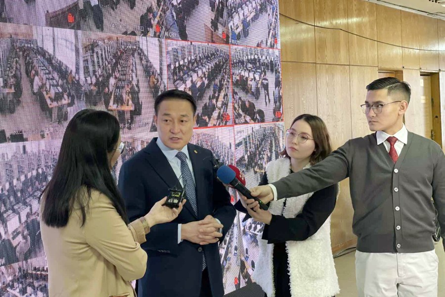 Д Амарбаясгалан Төрийн өмчит компаниудад нээлттэй сонгон шалгаруулалтаар ажилд ордог жишиг бий