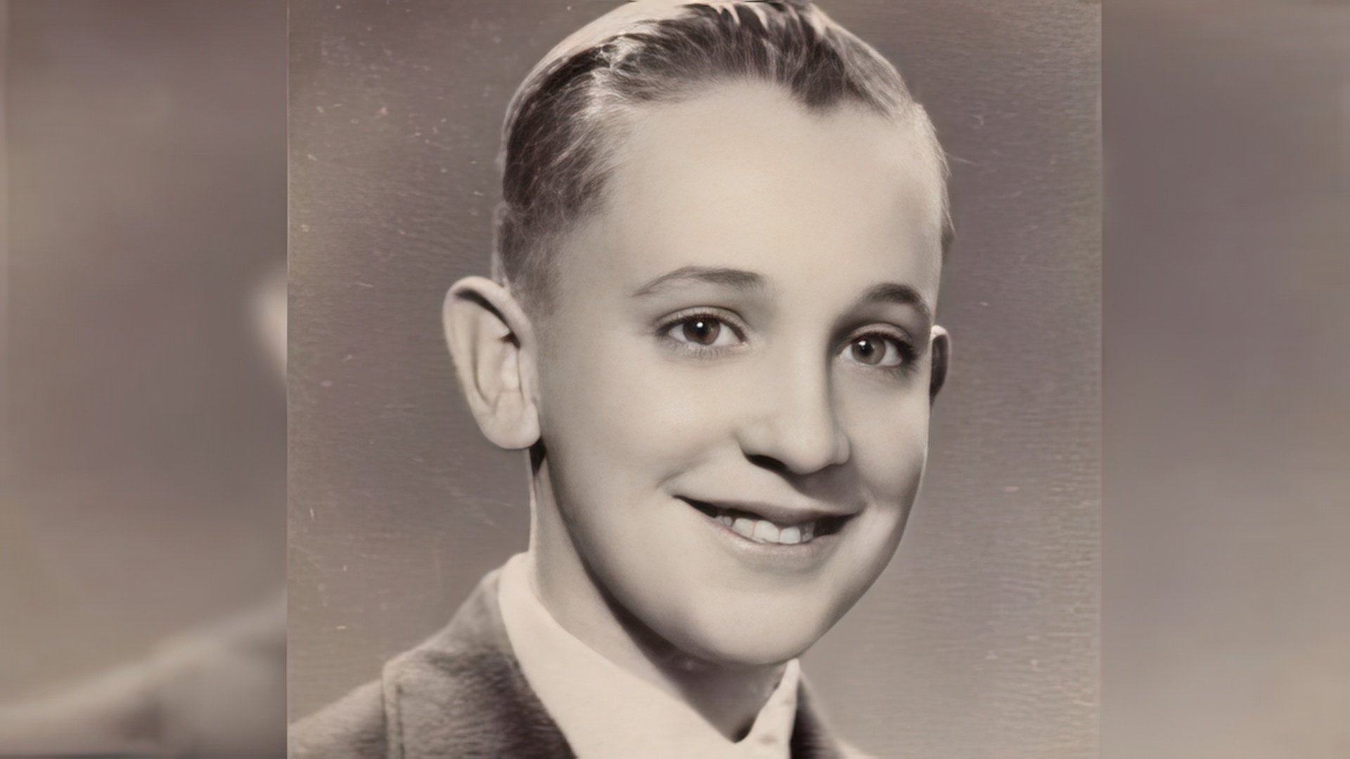 Баарны хамгаалагчаар ажиллаж байсан химийн технологич католик сүмийн тэргүүн болсон нь Nio Mn